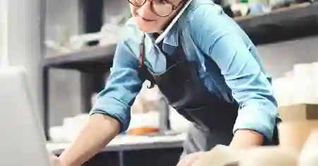 Building a Strong Online Presence for Small Businesses - Highzeal